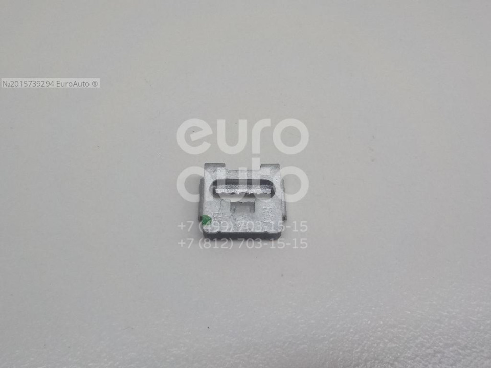 WHT000733 Гайка, вставная VAG | Запчасти на DRIVE2