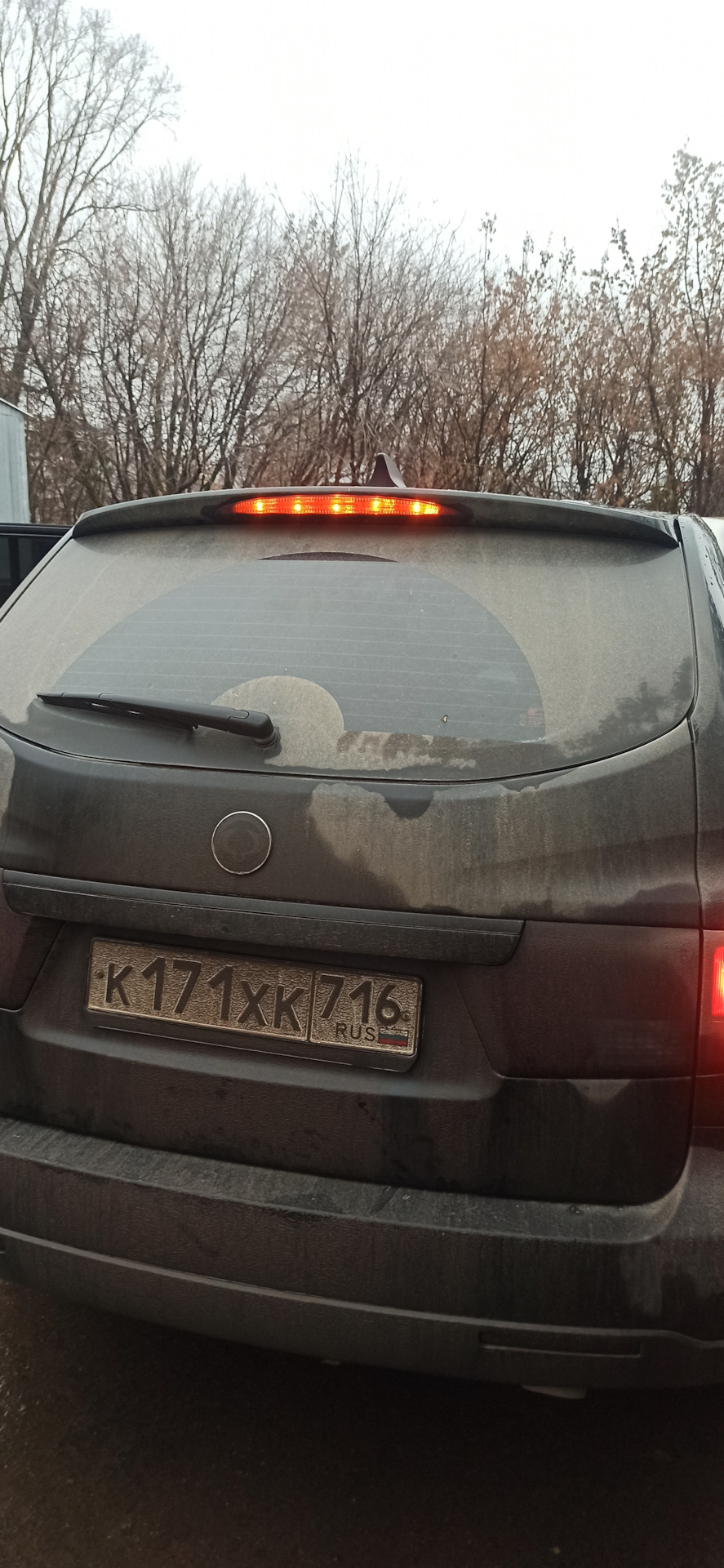 Замена ламп стоп сигнала и задний ход — SsangYong Kyron, 2 л, 2012 года ...
