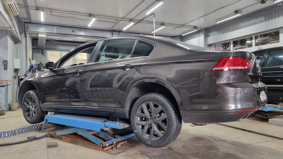 Pilot sport 4 — Volkswagen Passat B8, 1,8 л, 2016 года | колёсные диски ...