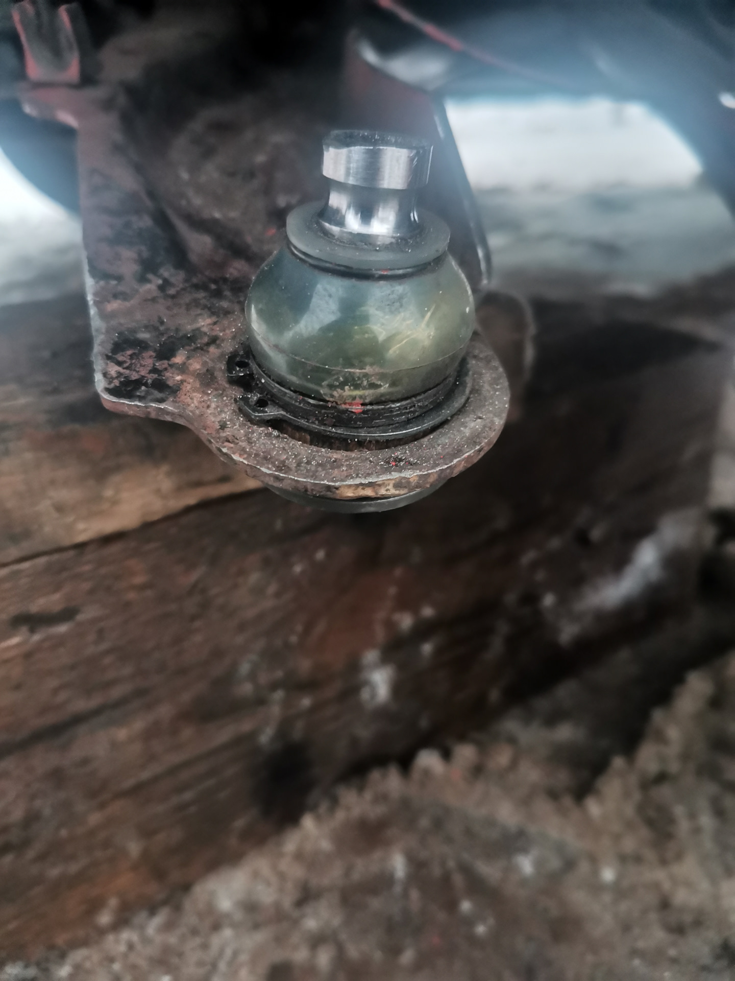 Замена шаровых опор — Renault Megane II, 1,6 л, 2005 года | расходники ...