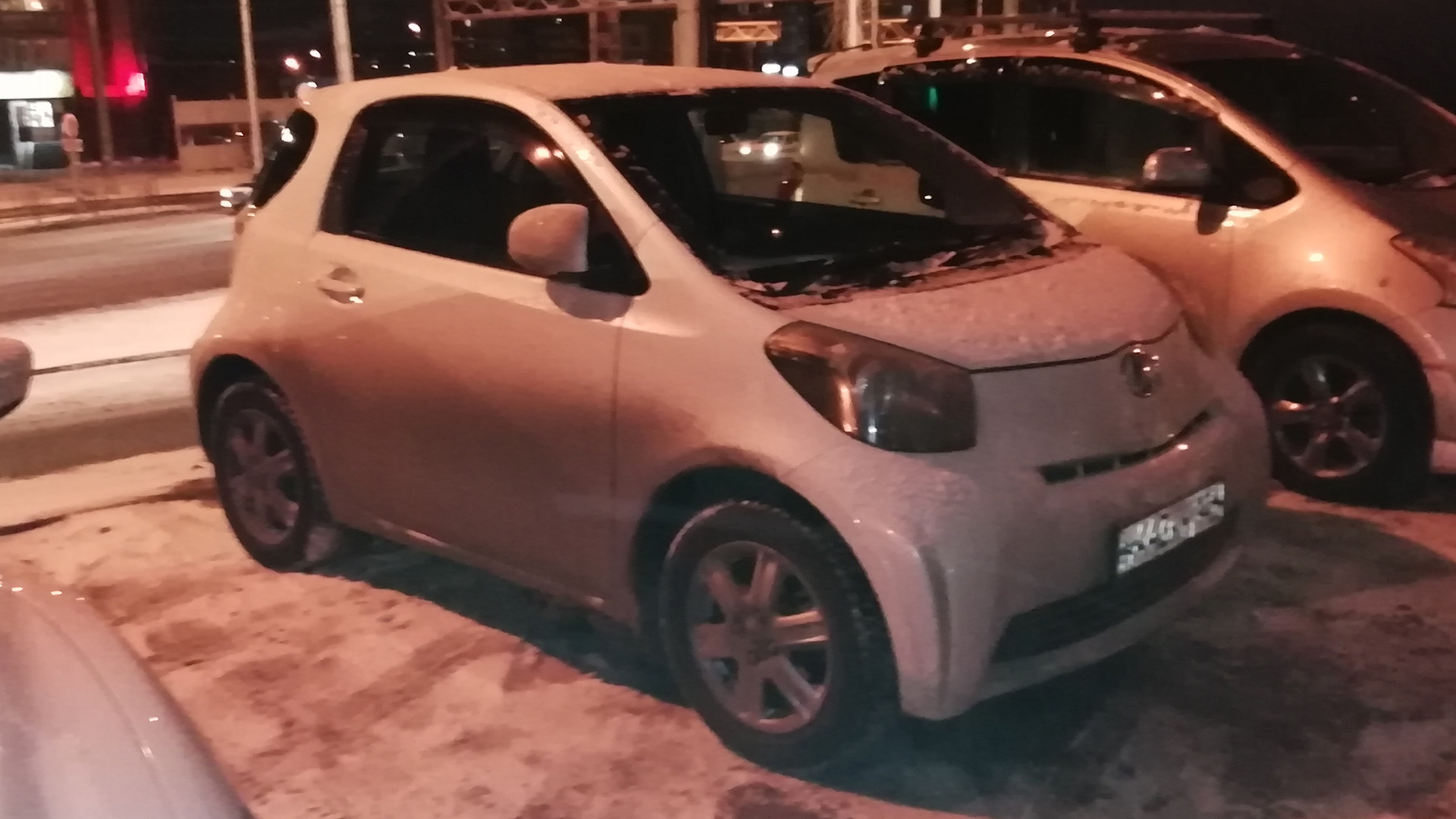 Toyota iQ 1.0 бензиновый 2009 | 1.0 на DRIVE2
