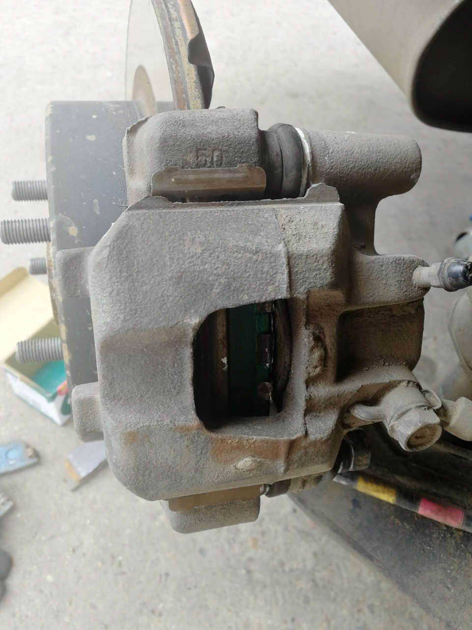 Замена колодок — Toyota Wish (AE20), 1,8 л, 2010 года | запчасти | DRIVE2