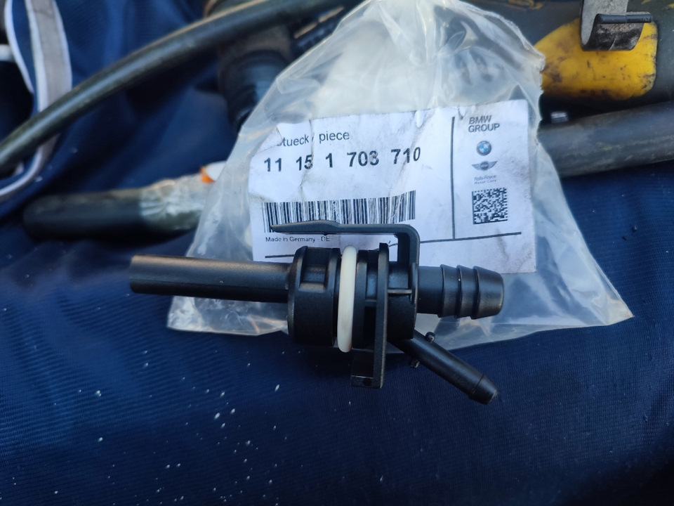 Обслуживание впускного коллектора и дроссельной заслонки — BMW 5 series ...