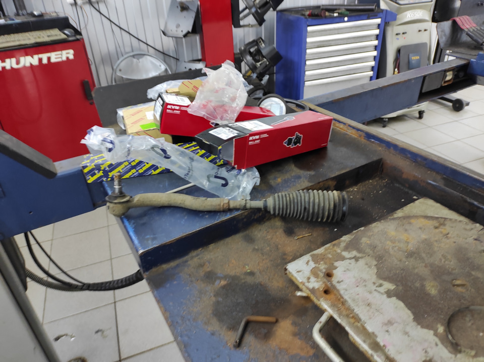 Поменял тяги и рулевые наконечники — Toyota RAV4 (III), 2,4 л, 2008 ...