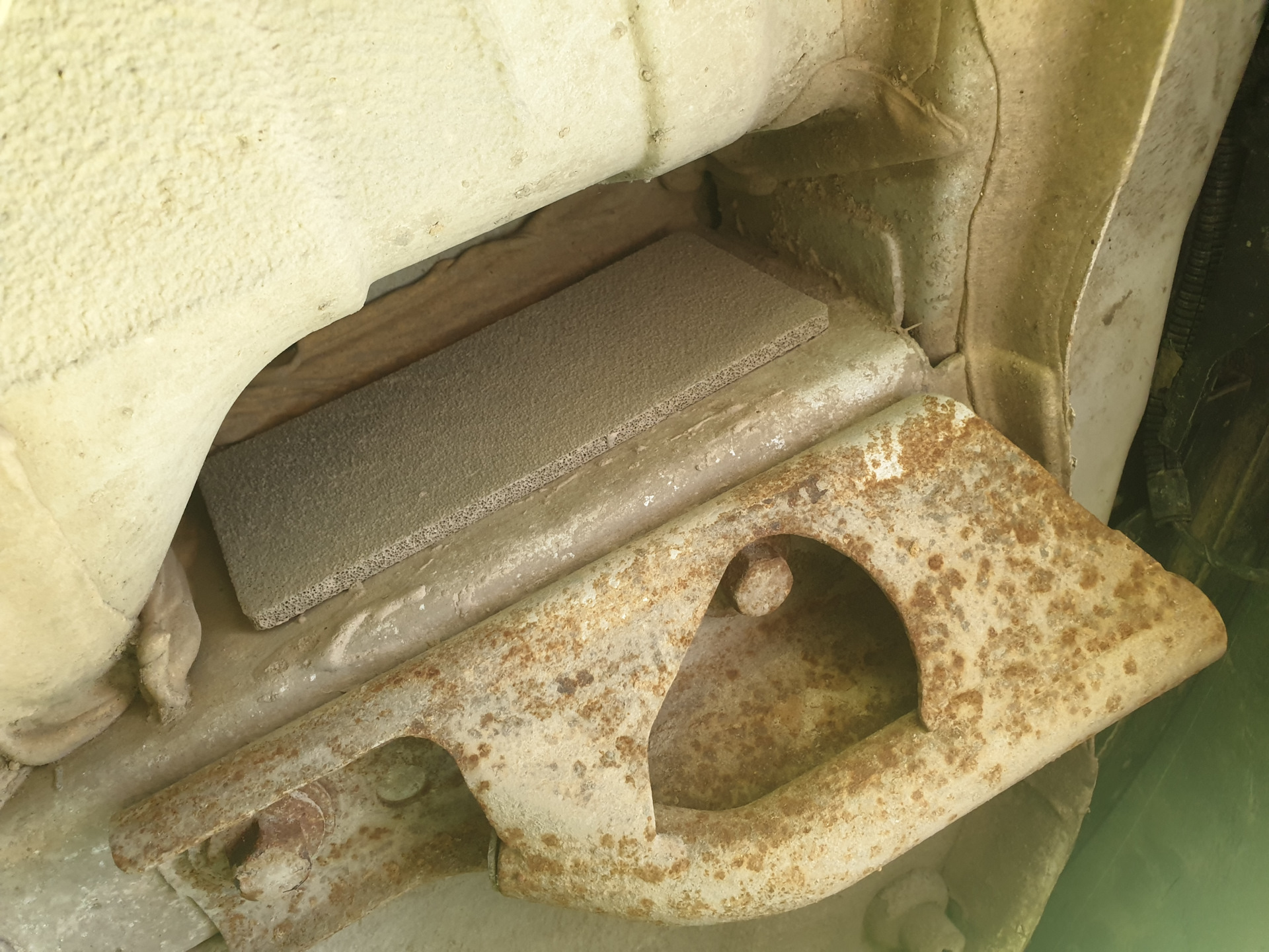 Установка оригинального фаркопа — Volvo XC90 (1G), 2,5 л, 2013 года ...