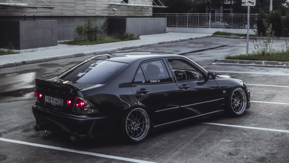 Toyota Altezza 4.0 бензиновый 1999 | Padme V8 power на DRIVE2