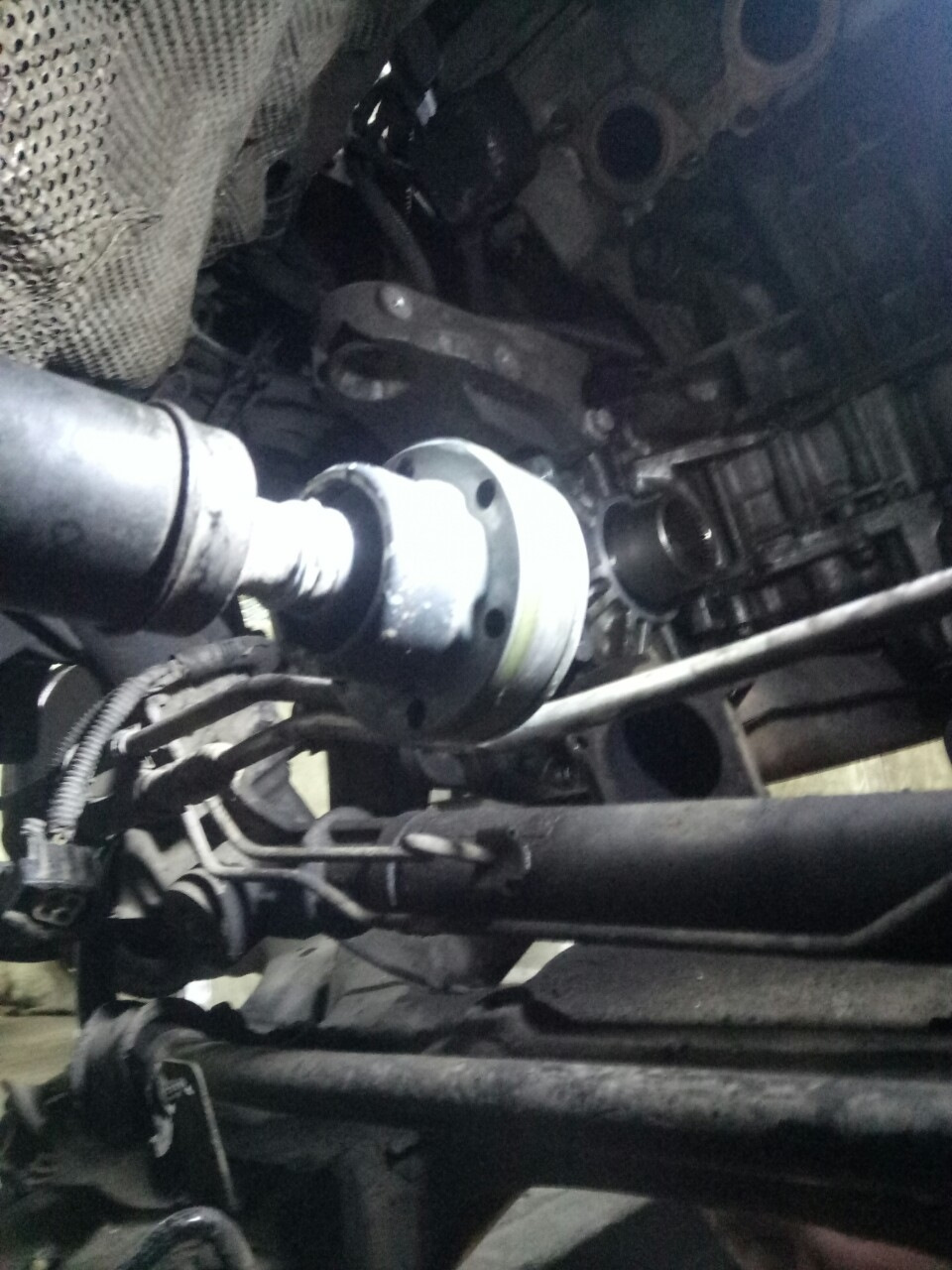 Замена втулки и сальников раздатки — Volvo S80 (2G), 4,4 л, 2007 года ...