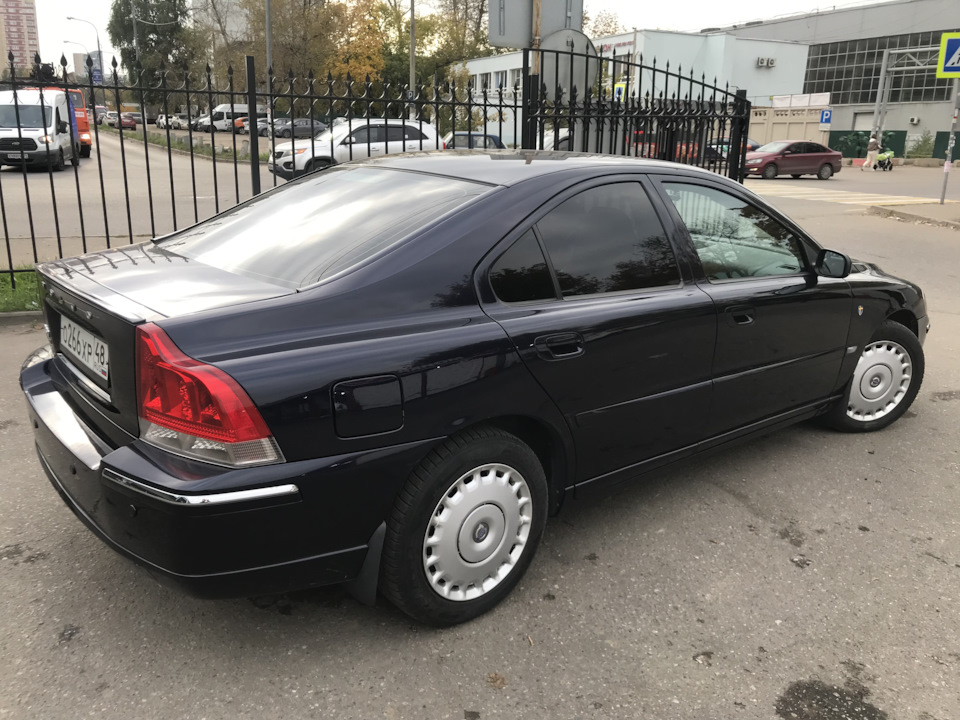 Брызговики — Volvo S60 (1G), 2,4 л, 2005 года | расходники | DRIVE2