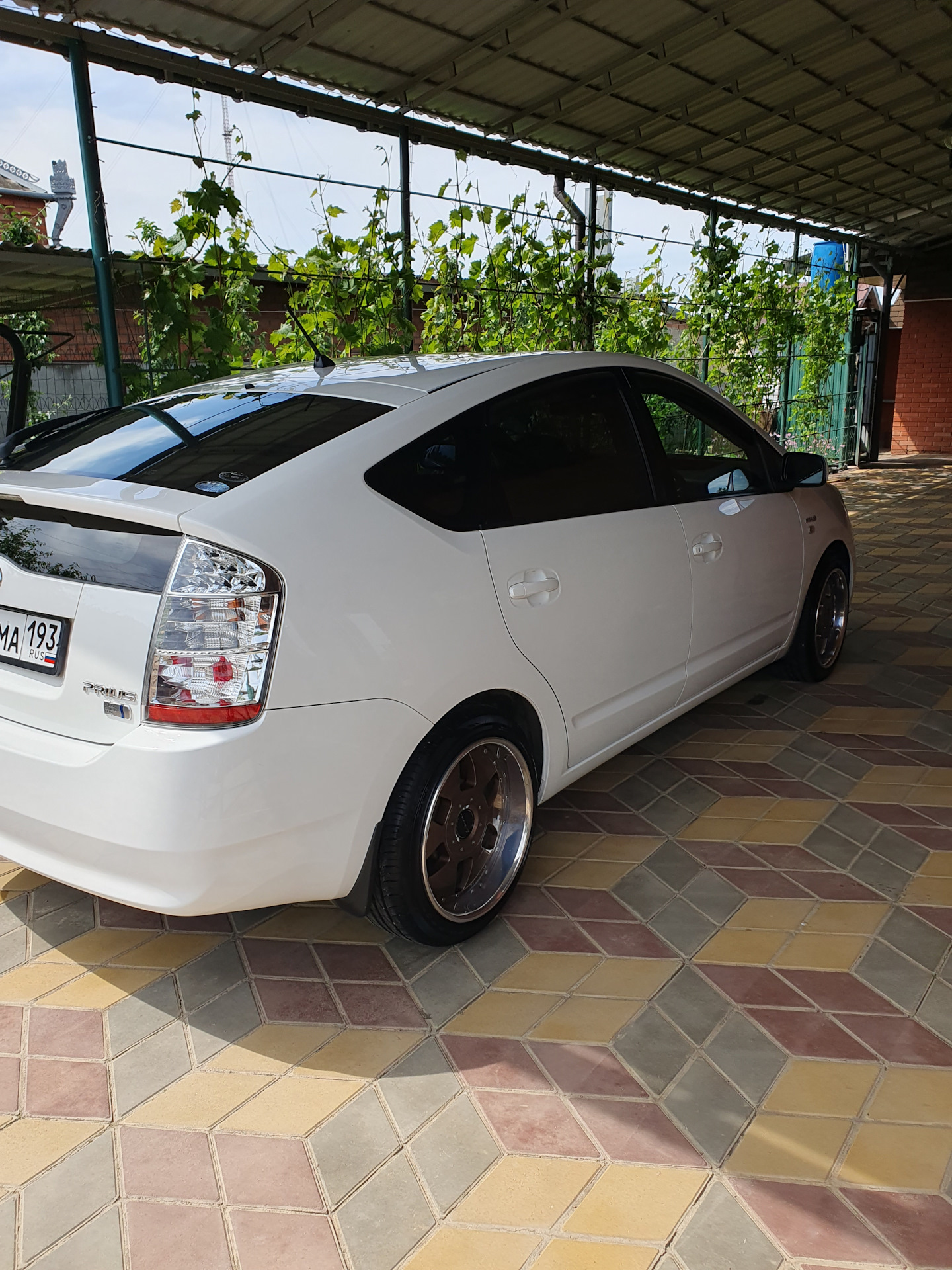 Замена акб — Toyota Prius (20), 1,5 л, 2009 года | расходники | DRIVE2