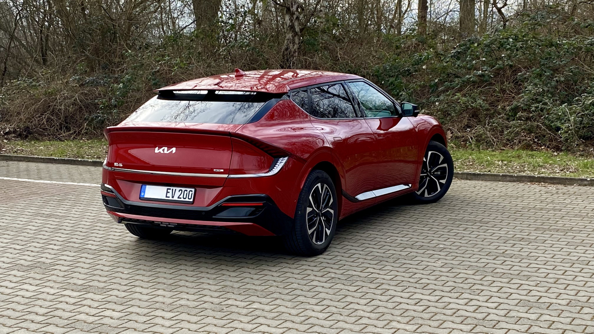 Kia EV6 & Ford Mustang Mach-E — KIA EV6, 2022 года | наблюдение | DRIVE2