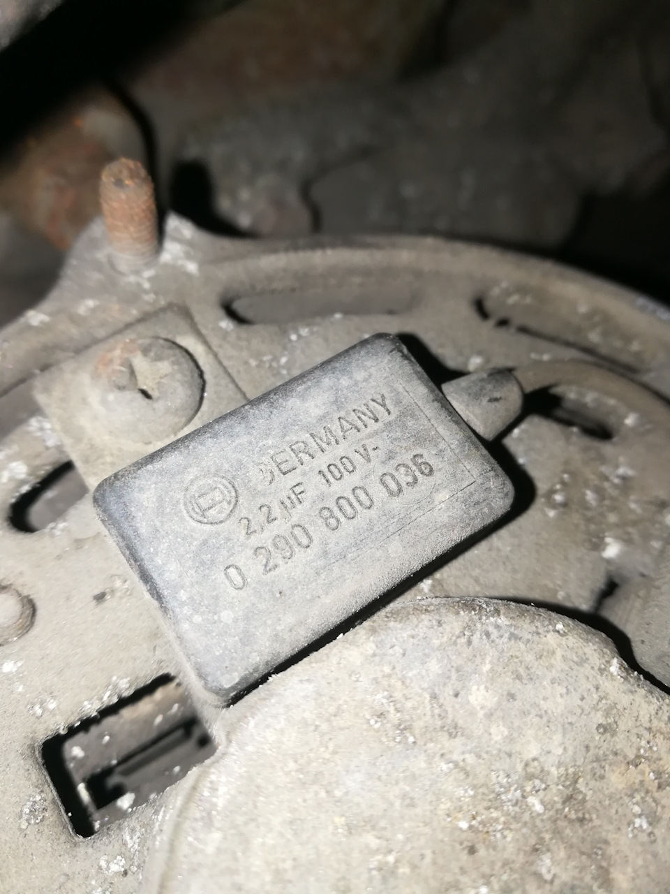 0290800036 Конденсатор BOSCH | Запчасти на DRIVE2