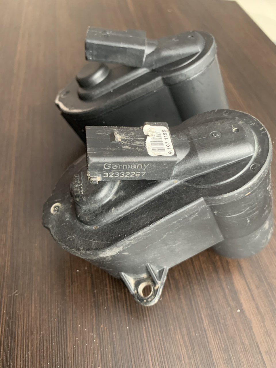 32332267 Б/у Суппорт задний левый VAG | Запчасти на DRIVE2