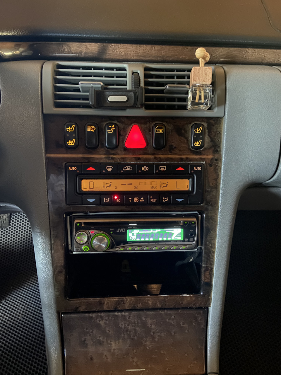 Рамка 2DIN — Mercedes-Benz E-class (W210), 2 л, 1999 года | аксессуары ...
