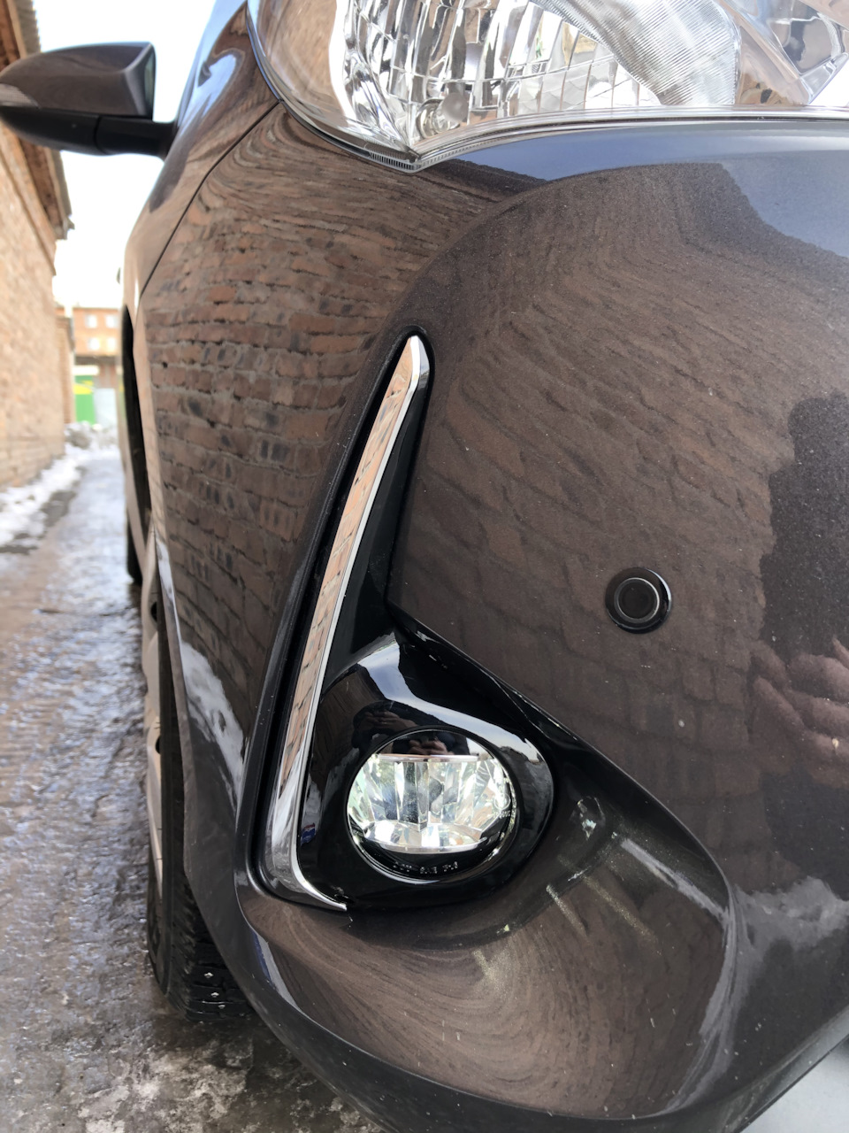Противотуманки — Toyota Vitz (130), 1 л, 2017 года | стайлинг | DRIVE2