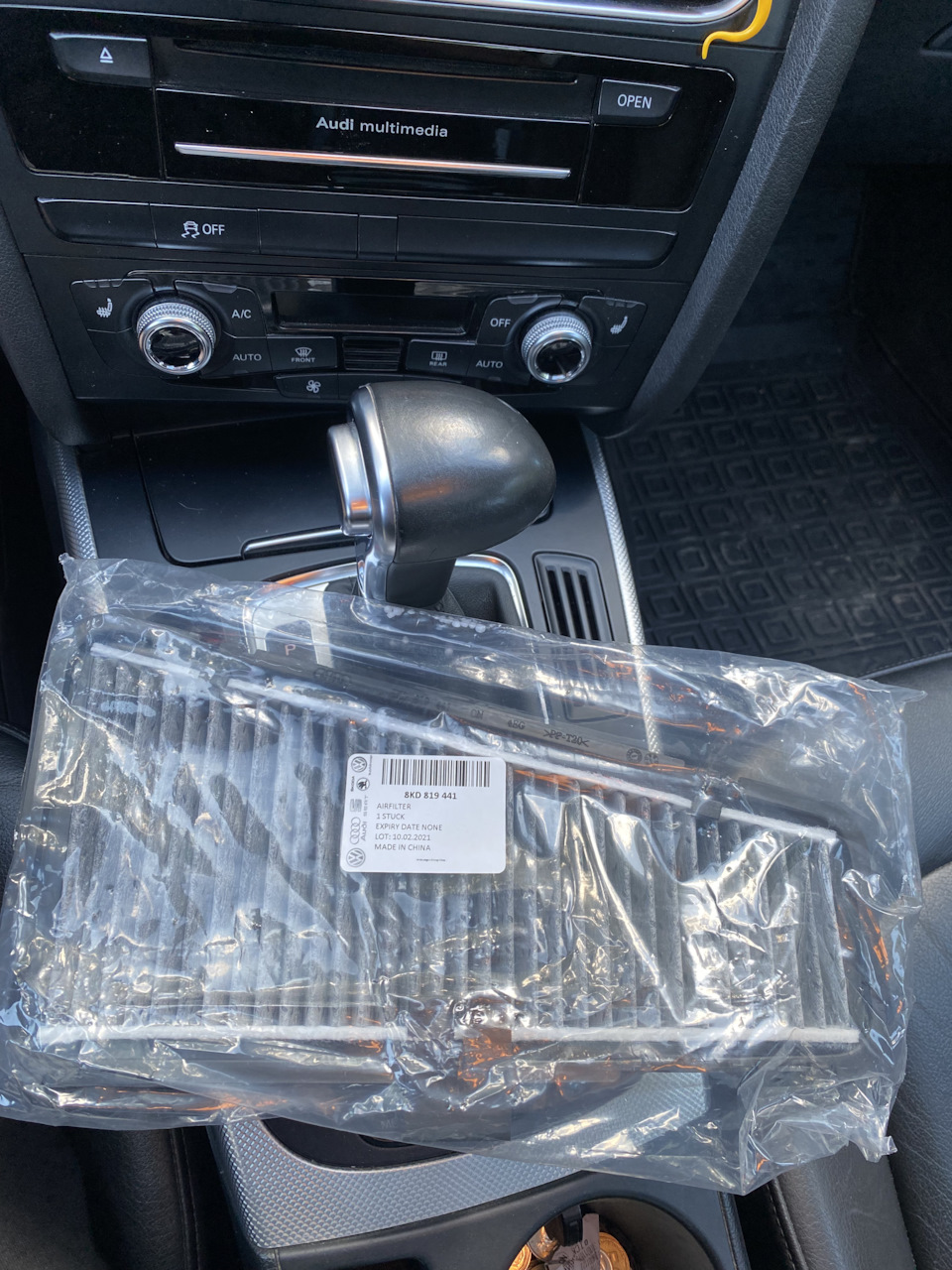 Доп. Фильтр салона — Audi A4 (B8), 2 л, 2014 года | запчасти | DRIVE2