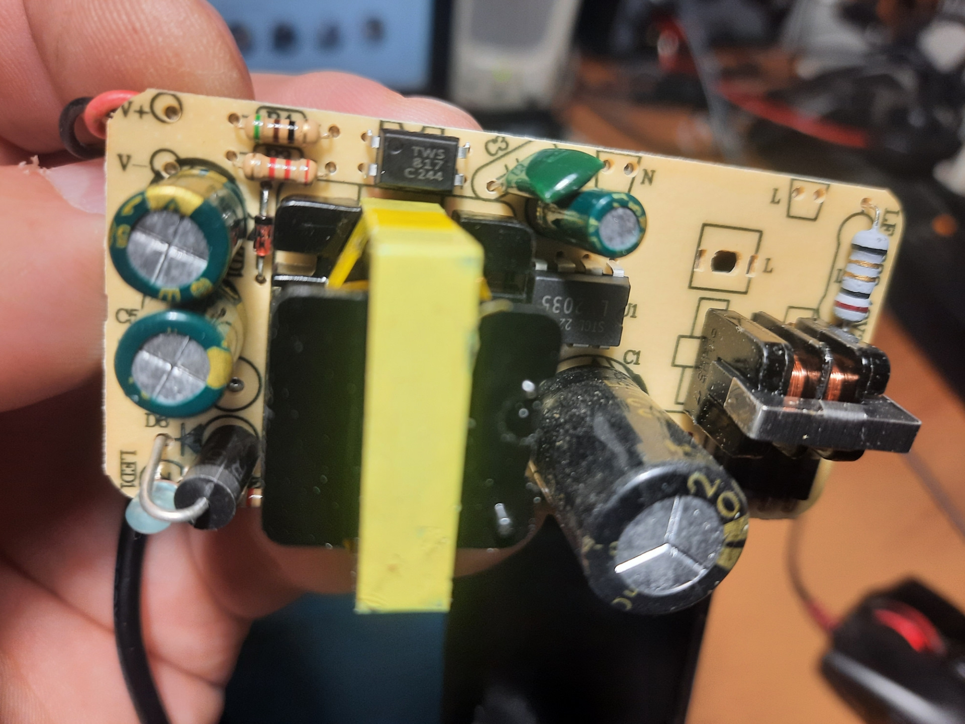 Live-Power Блок Питания 12В, 2A LP-35 (LP-340). — DRIVE2