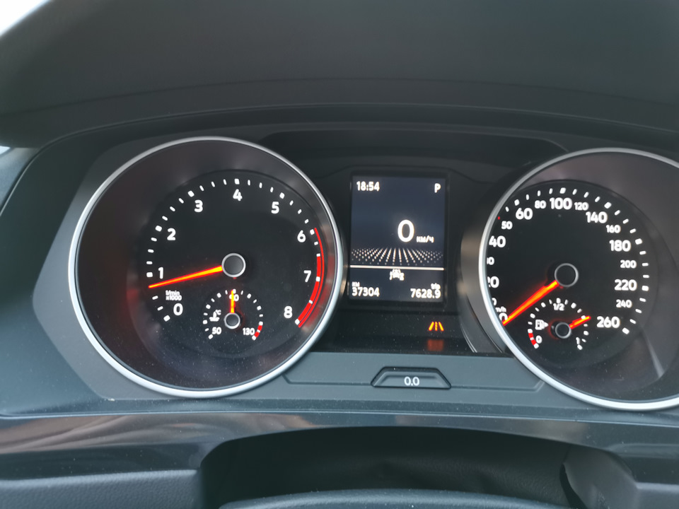 Замена задних колодок — Volkswagen Tiguan (2G), 1,4 л, 2020 года ...