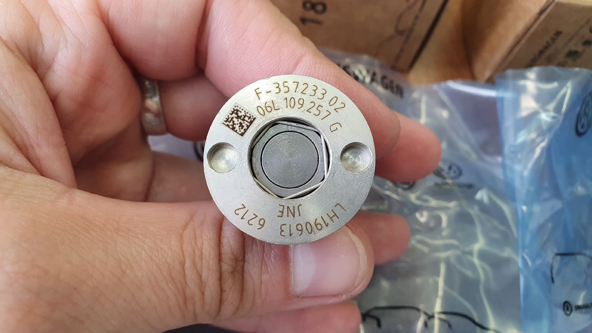 Замена механических и электро клапанов фазовращателя — Skoda Octavia A7 ...