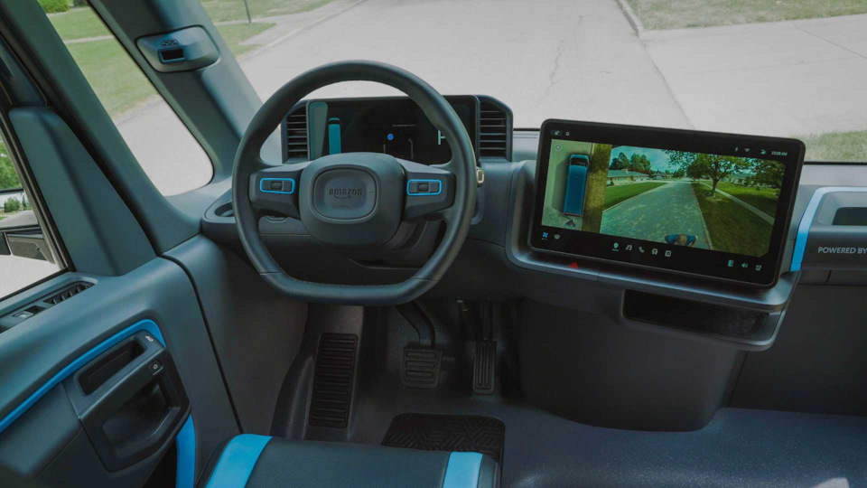 10 крутых особенностей электрического фургона Rivian, который ...