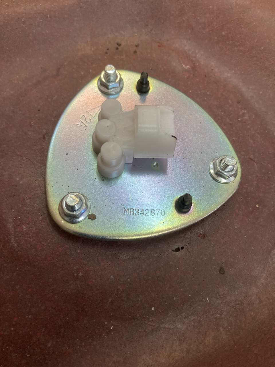 MR342870 ДАТЧИК УРОВНЯ ТОПЛИВА PAJERO/MONTERO (00-13) Mitsubishi ...