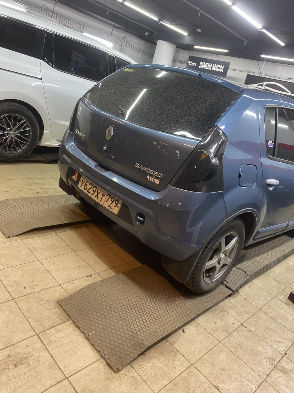 Переобулся — Renault Sandero 1G, 1,6 л, 2012 года | шины | DRIVE2