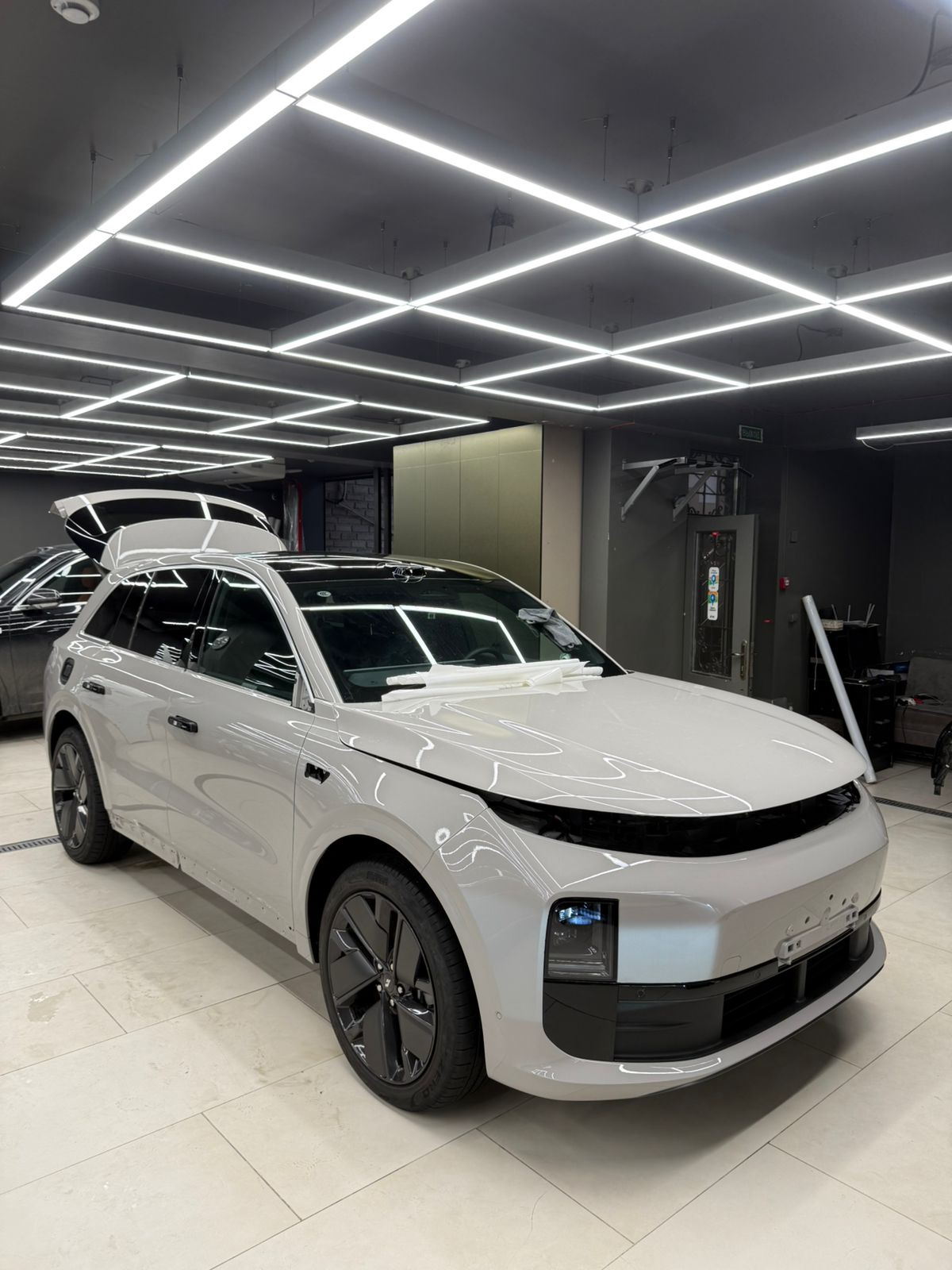 обклейка кузова бронепленкой — Li Auto L6, 1,5 л, 2025 года | другое ...