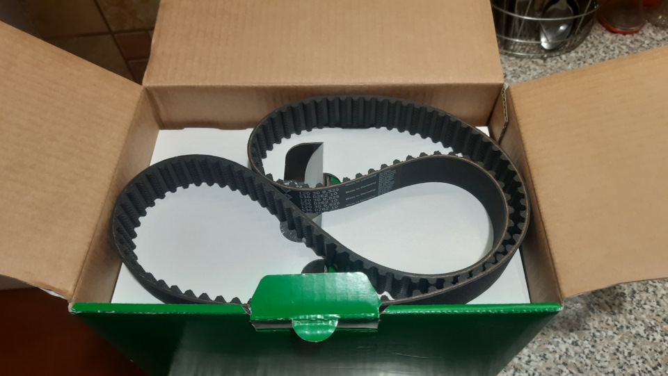 Замена ремня ГРМ — INA 530 0201 32 — Volkswagen Golf Variant (Mk4), 1,9 ...