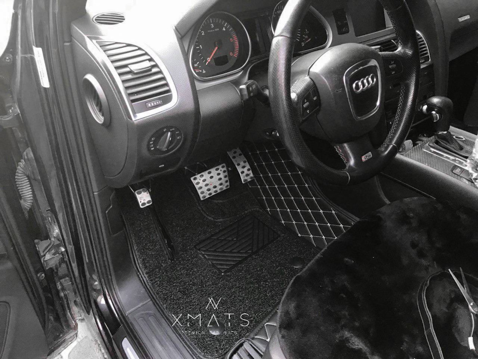 3D Коврики на Audi Q7. Коврики из экокожи на Audi Q7. — XMATS на DRIVE2