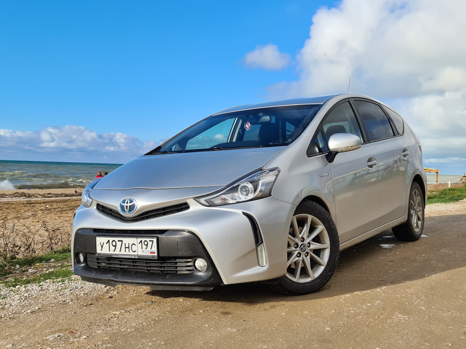 В Севастополь на новогодние каникулы — Toyota Prius Plus, 1,8 л, 2015 ...