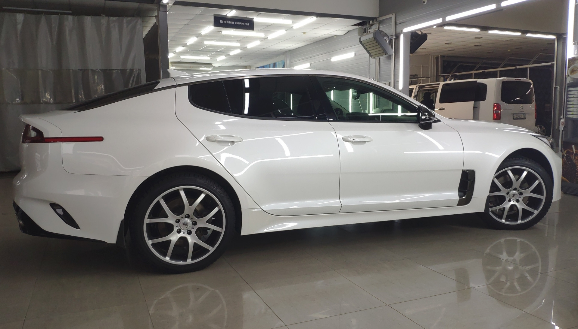 Пробег 50 т.км. Стингер 2.0 — KIA Stinger, 2 л, 2019 года | стайлинг ...