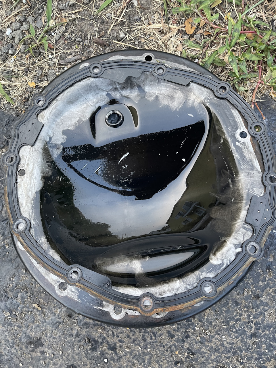 Часть:1 Слив масла редуктора и заднего моста. — Cadillac Escalade (4G ...