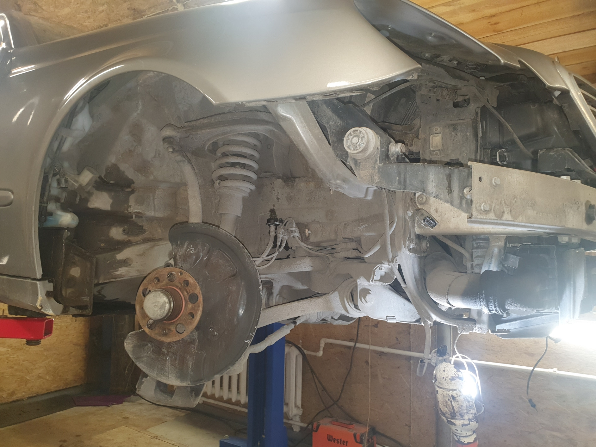 Замена стоковых тормозов на AMG пакет(спортпакет) — Mercedes-Benz E ...