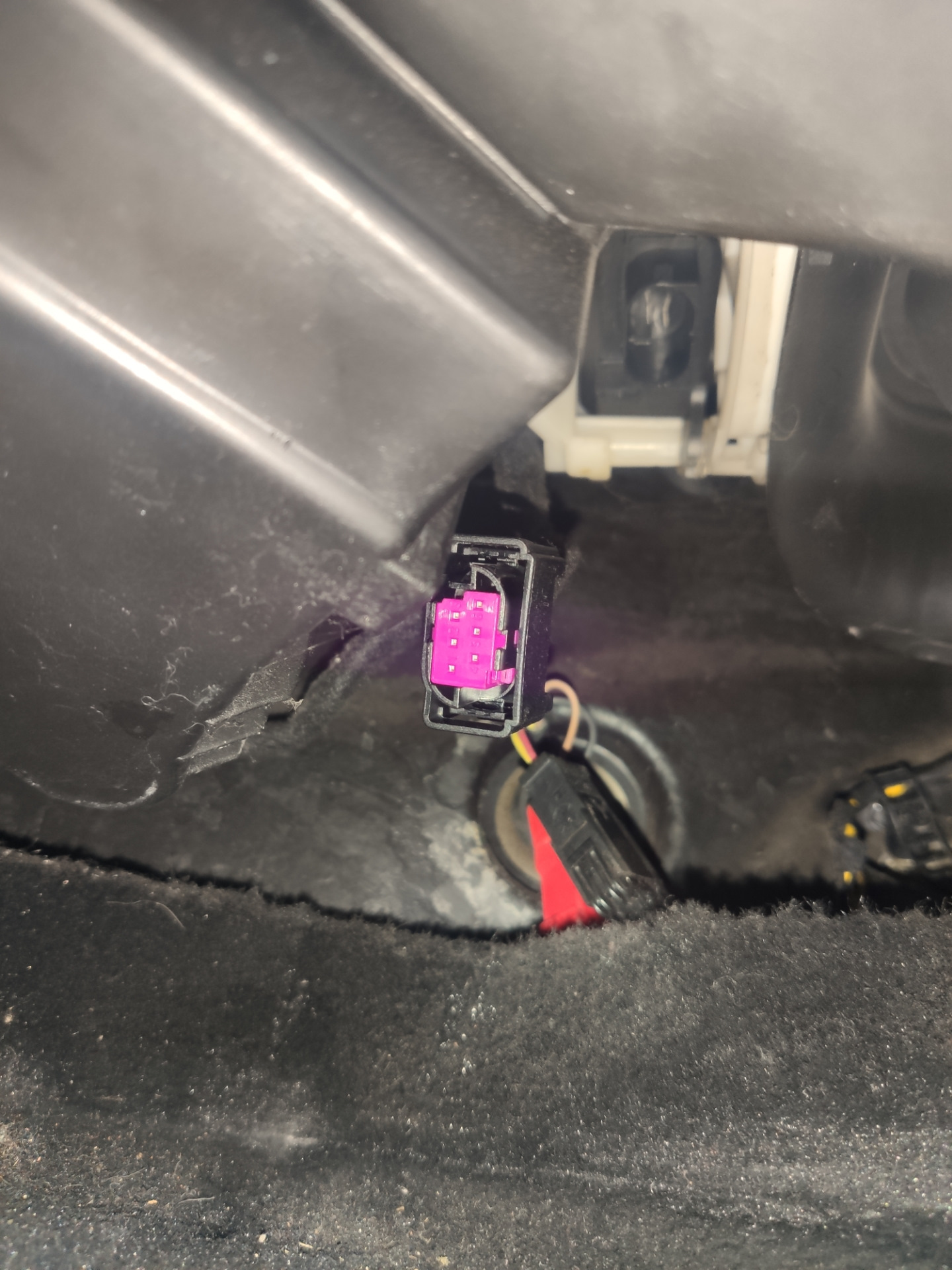 Установка воздуховодов тормозов — BMW X5 (F15), 3 л, 2013 года | визит ...