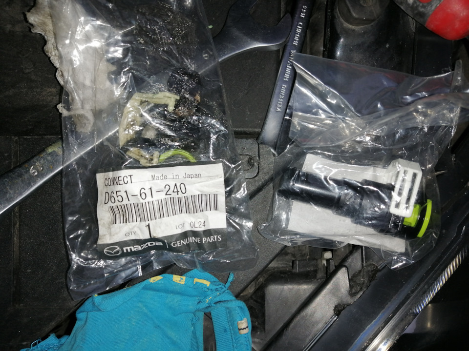 D65161240 Штуцер системы охлаждения Mazda | Запчасти на DRIVE2