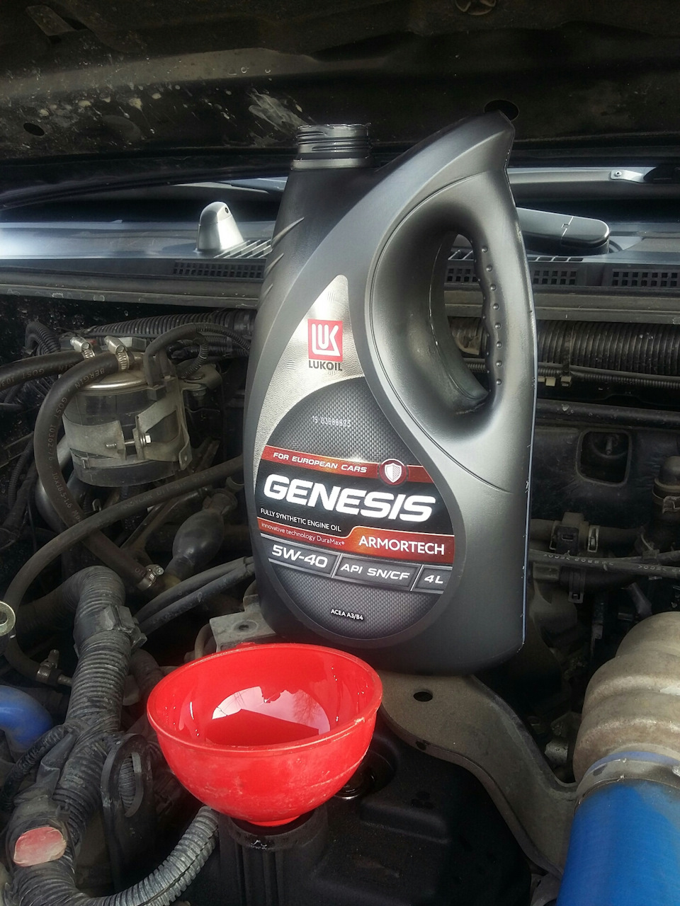 Замена масла. Снова ЛУКОЙЛ Genesis Armortech 5W-40. Съемник масляного ...