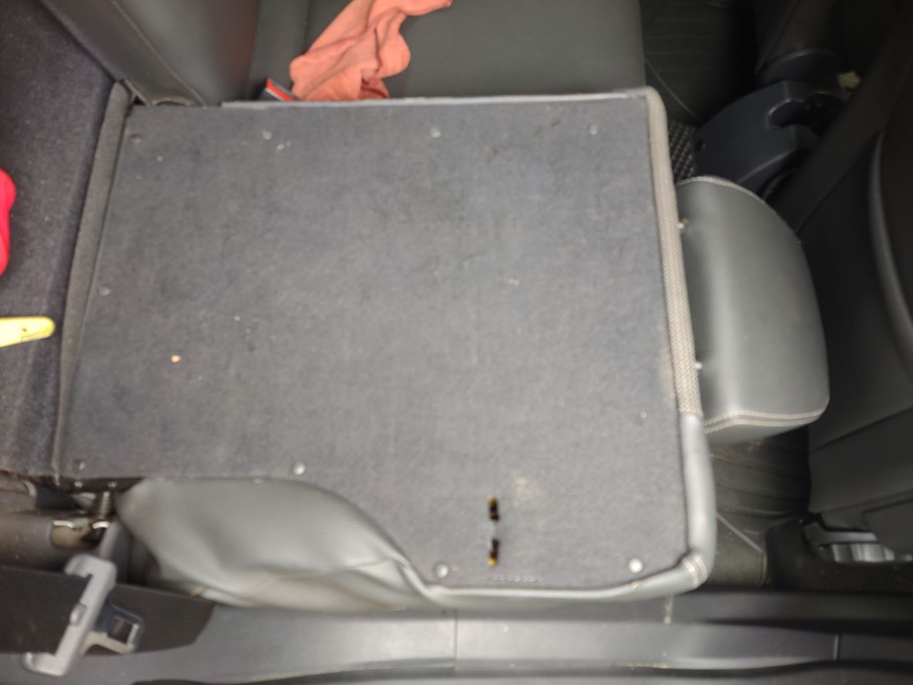 Установка DUO ISOFIX (Top Tether, 3я точка крепления) — Opel Astra H, 1 ...