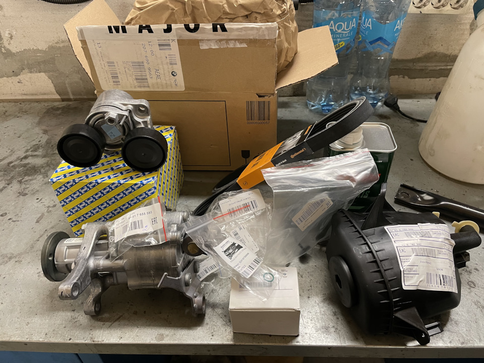 Замена насоса ГУР со всей сопуткой + ремень, ролики и натяжитель. — BMW ...