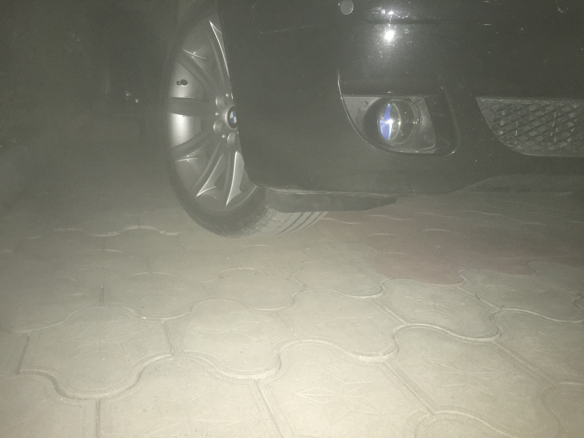 Ангельские глазки и пыльники бампера — BMW 7 series (E65/E66), 3 л ...