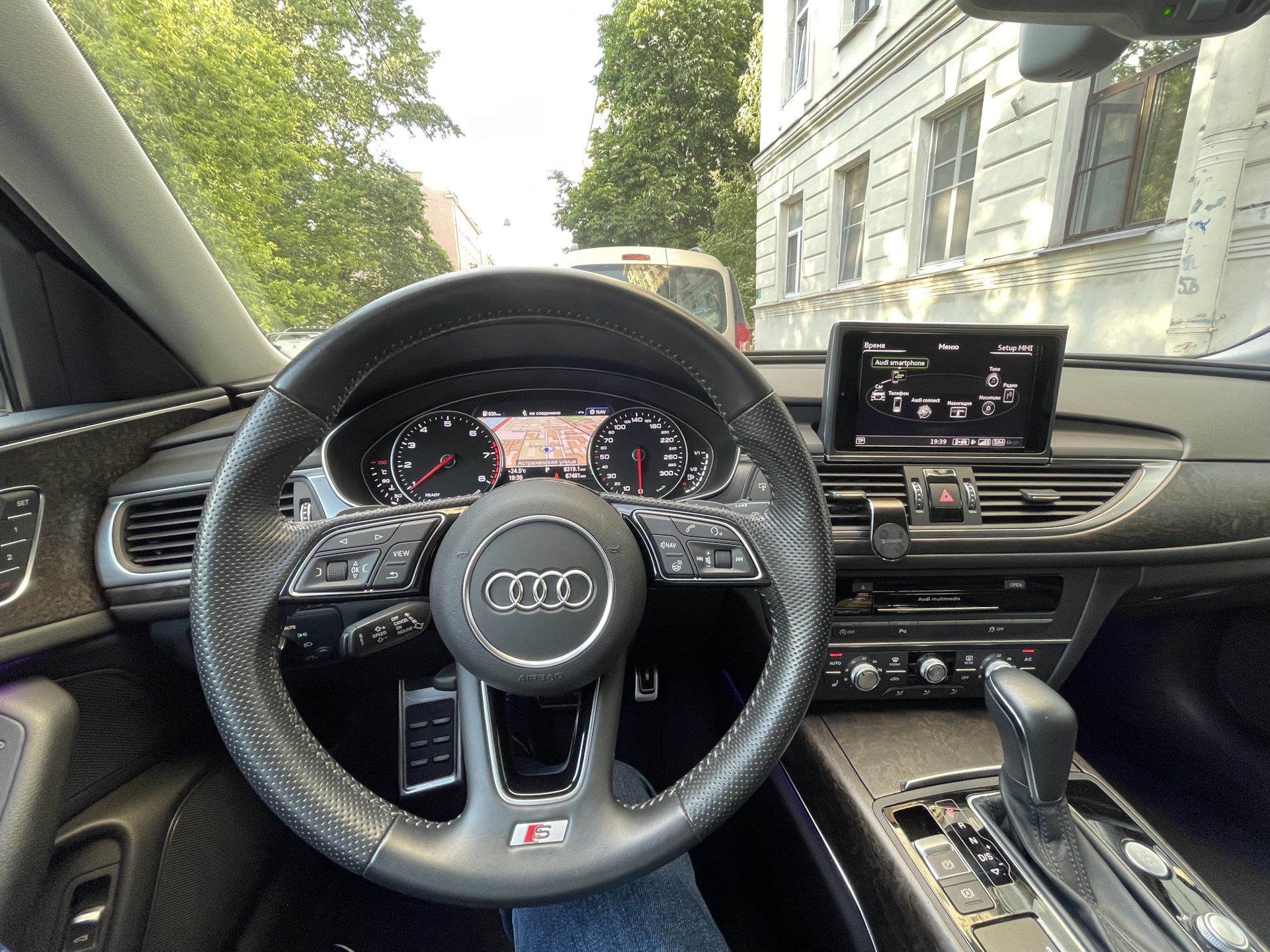 6. Руль, Ambient Light RGB, бесключевой доступ, накладки на педали. AUDI A6 C7 — Audi A6 (C7), 1 ...