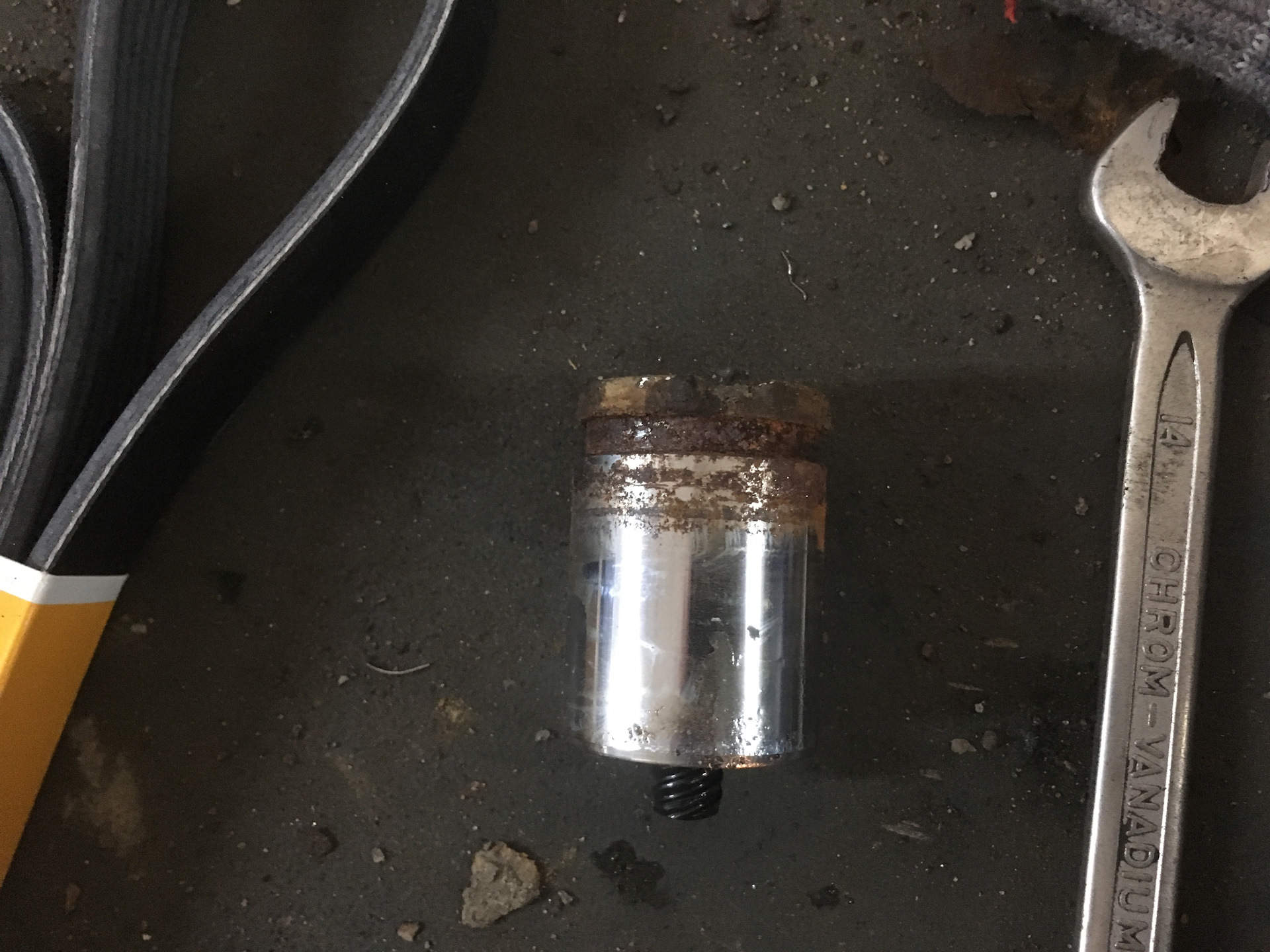 Подклинил суппорт — Hyundai Solaris, 1,4 л, 2012 года | визит на сервис ...