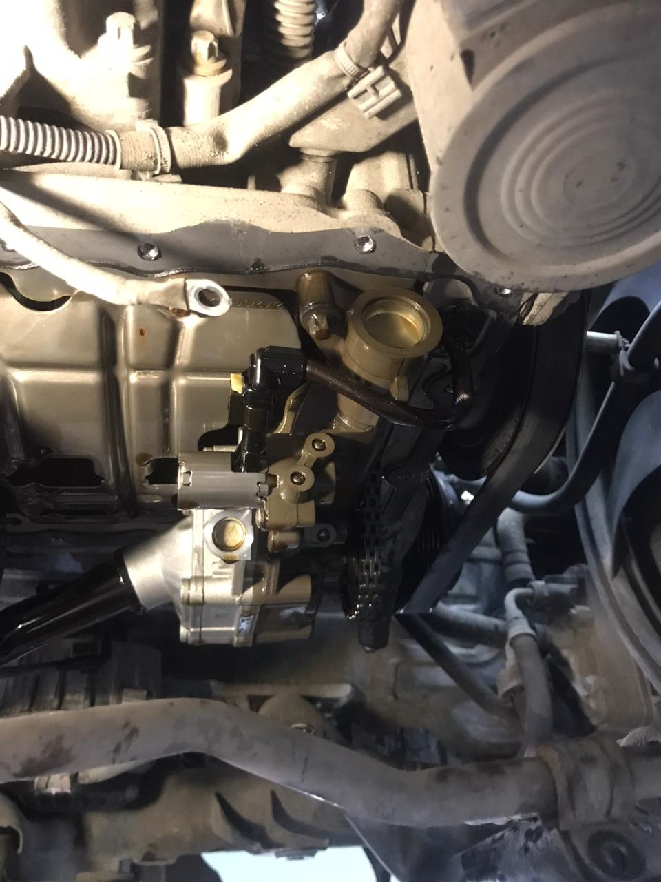 Замена Перепускного Клапана Помпы Масляного насоса w213 — Mercedes-Benz ...