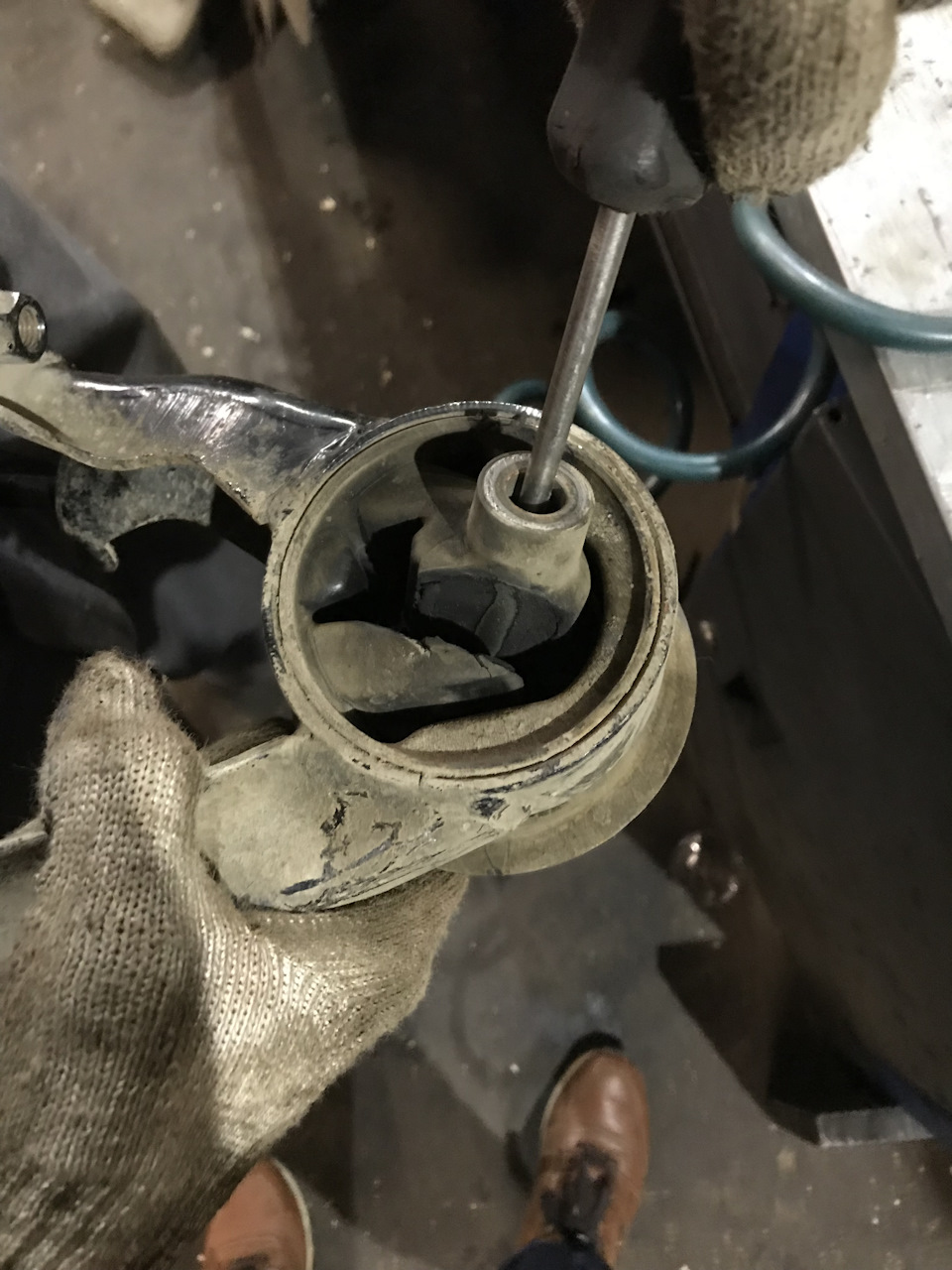 Замена подушек ДВС, кольца. Сход развал и отзыв про Fit Service ...