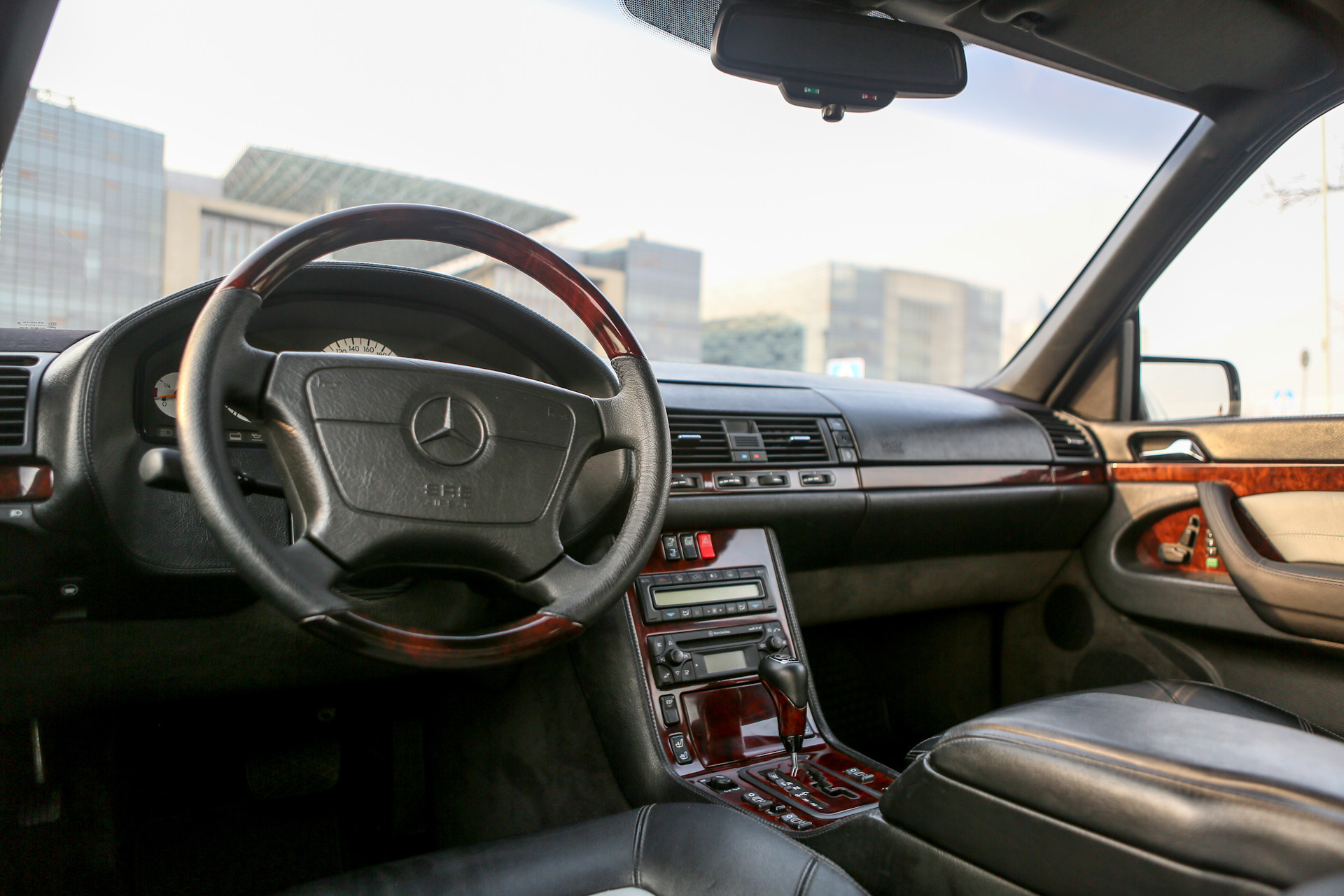 фото салона — Mercedes-Benz S-Class (W140), 6 л, 1997 года | фотография ...