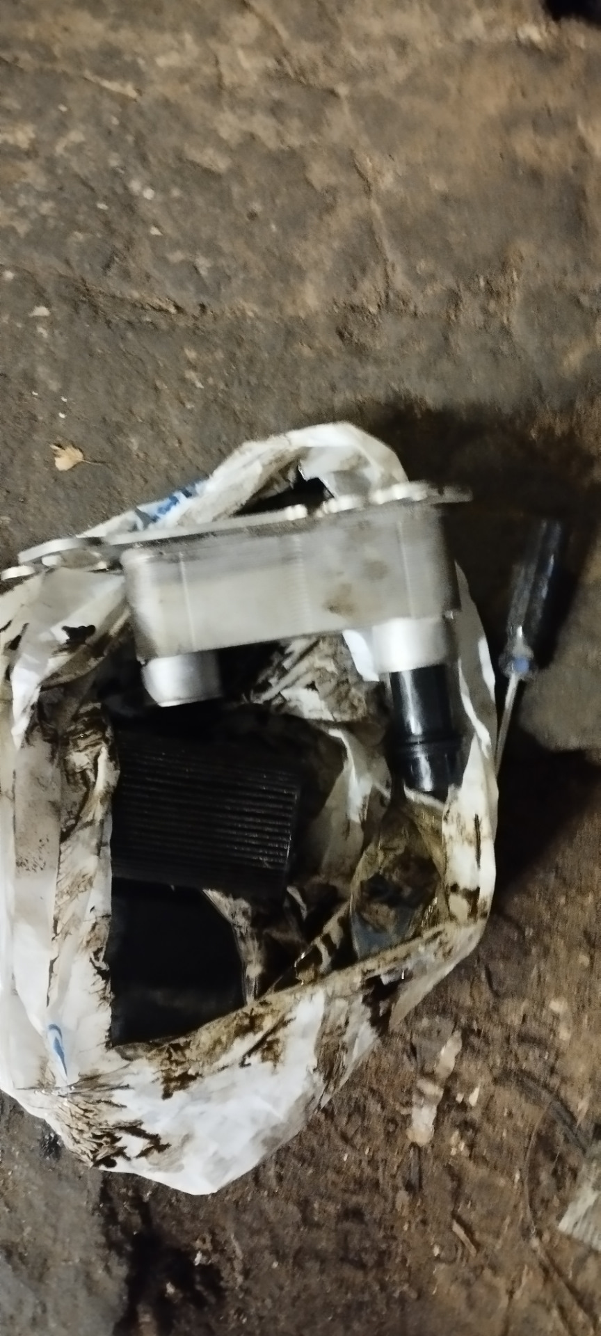 Обслуживание передних тормозов, замена масла в ДВС и небольшое ...