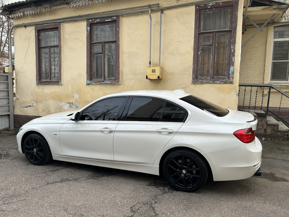 Спойлеру быть! — BMW 3 series (F30), 1,6 л, 2013 года | запчасти | DRIVE2