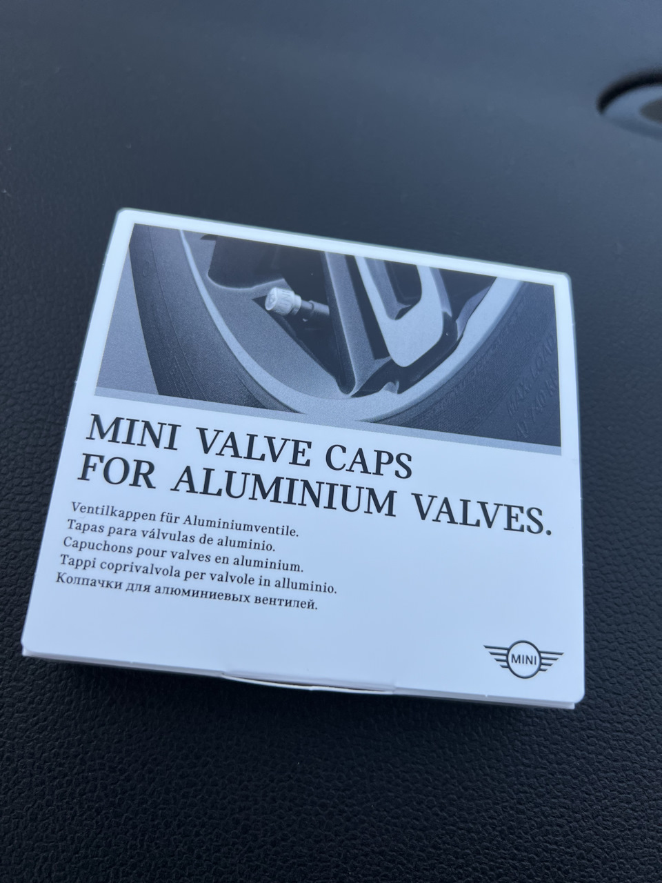 Колпачки для колесных вентилей — MINI Cooper Mk III, 1,5 л, 2016 года ...