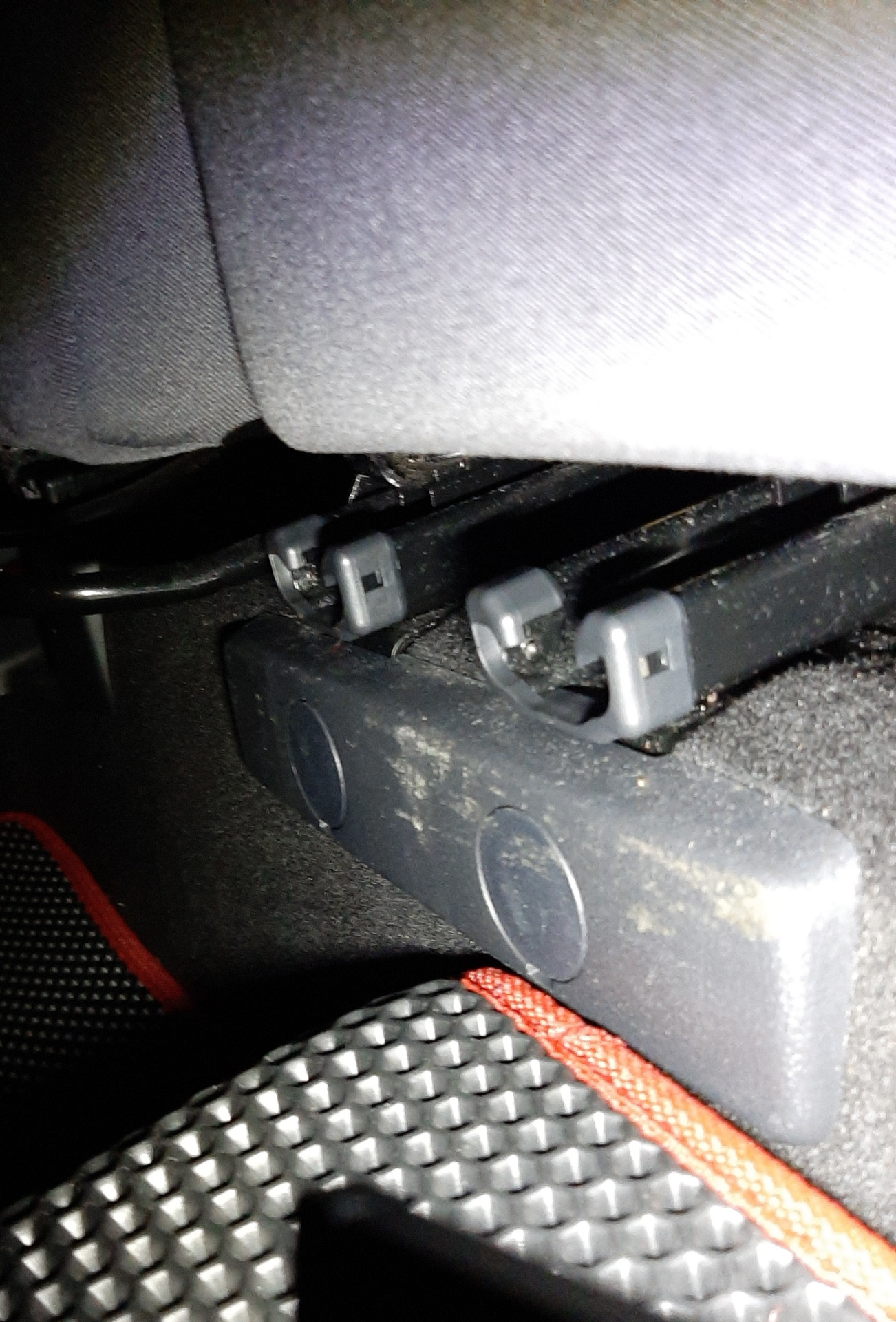 Заглушки, уплотнители, рамки номерные VW — Volkswagen Tiguan (1G), 2 л ...