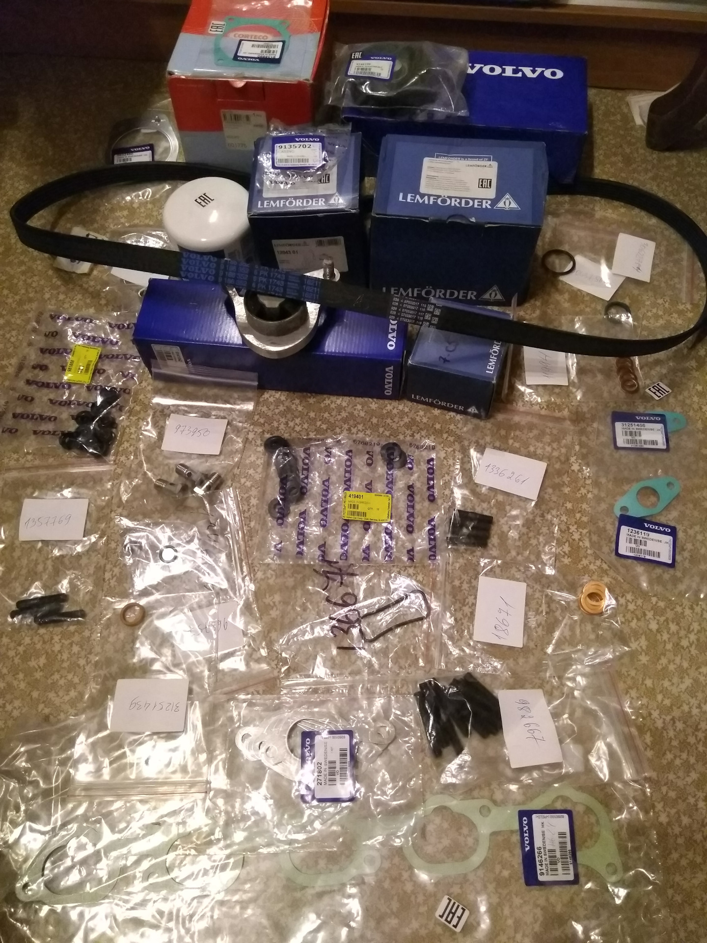 Замена мотора: Запчасти, часть 2 — Volvo V70 R (1G), 2,3 л, 1997 года ...