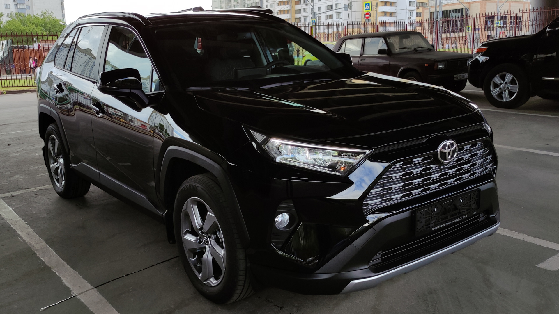Toyota RAV4 (5G) 2.0 бензиновый 2021 | 2.0 AWD на DRIVE2