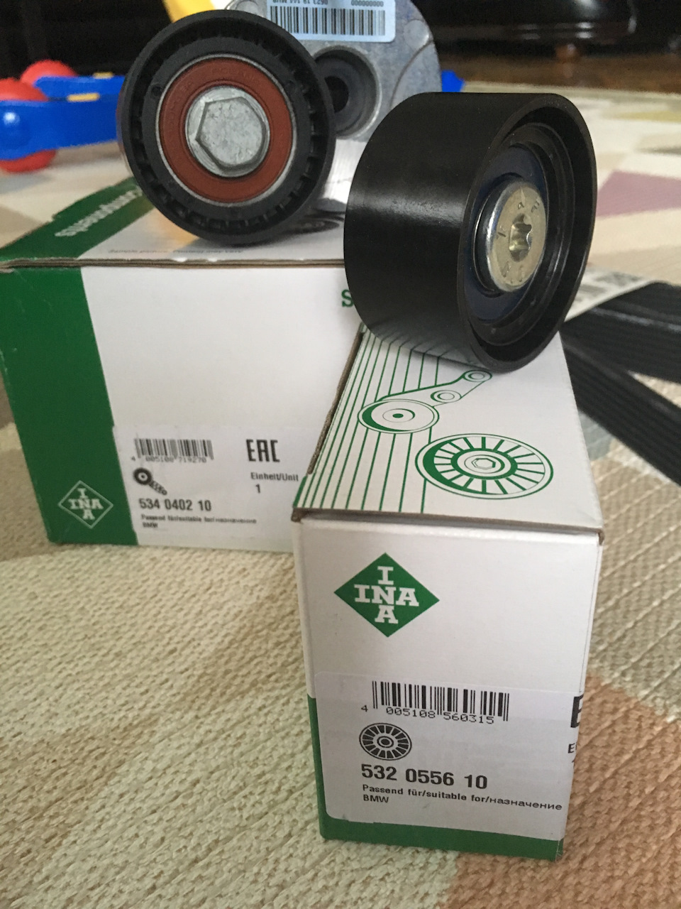 Новый шкив коленвала (демпфер), ролики, ремень — BMW 7 series (F01/02 ...